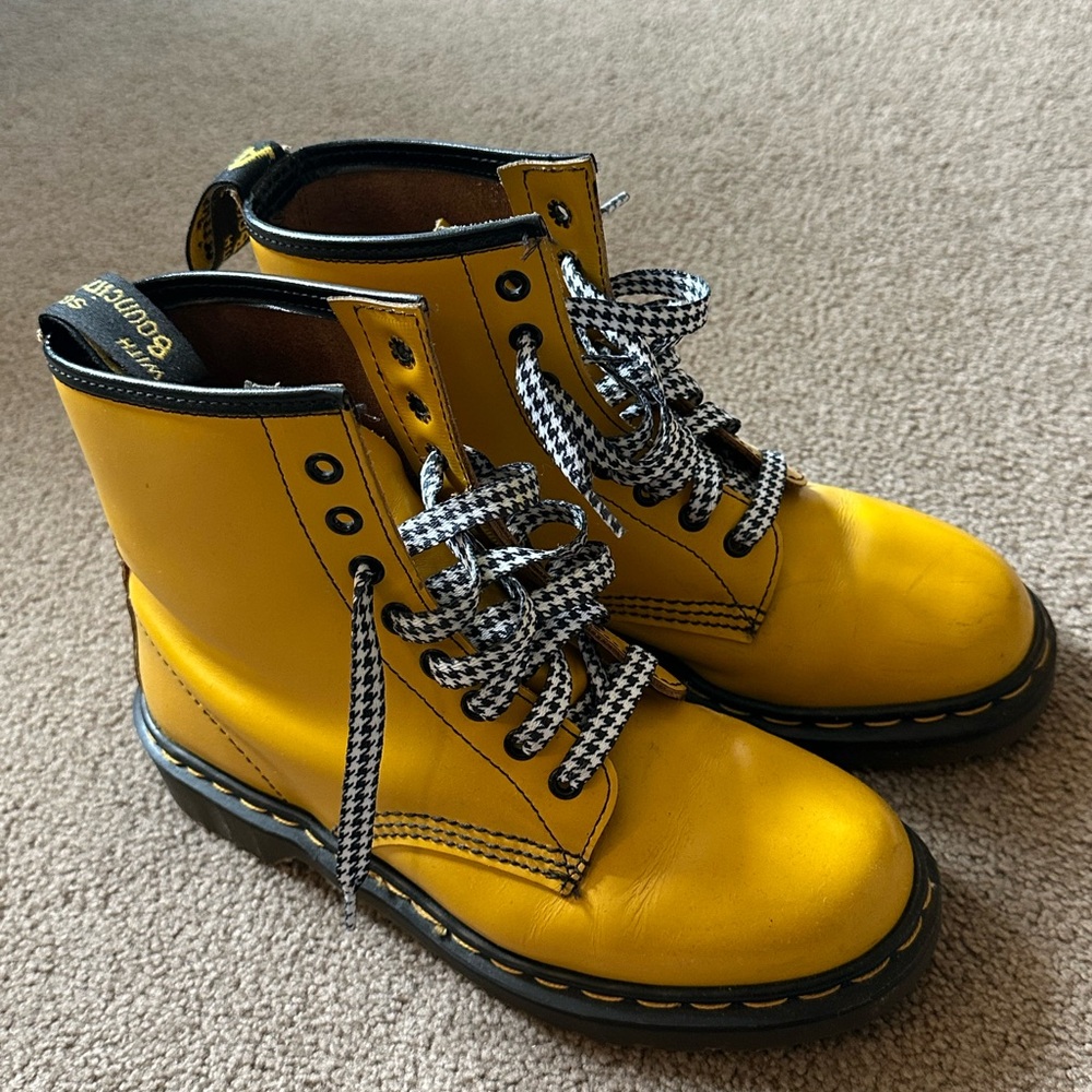 Rare Yellow Doc Martens - Gem